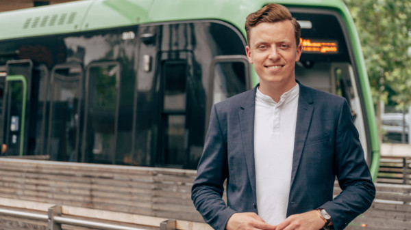 „Der Moment für das 365-Euro-Ticket ist jetzt“ - Adis Ahmetović, MdB